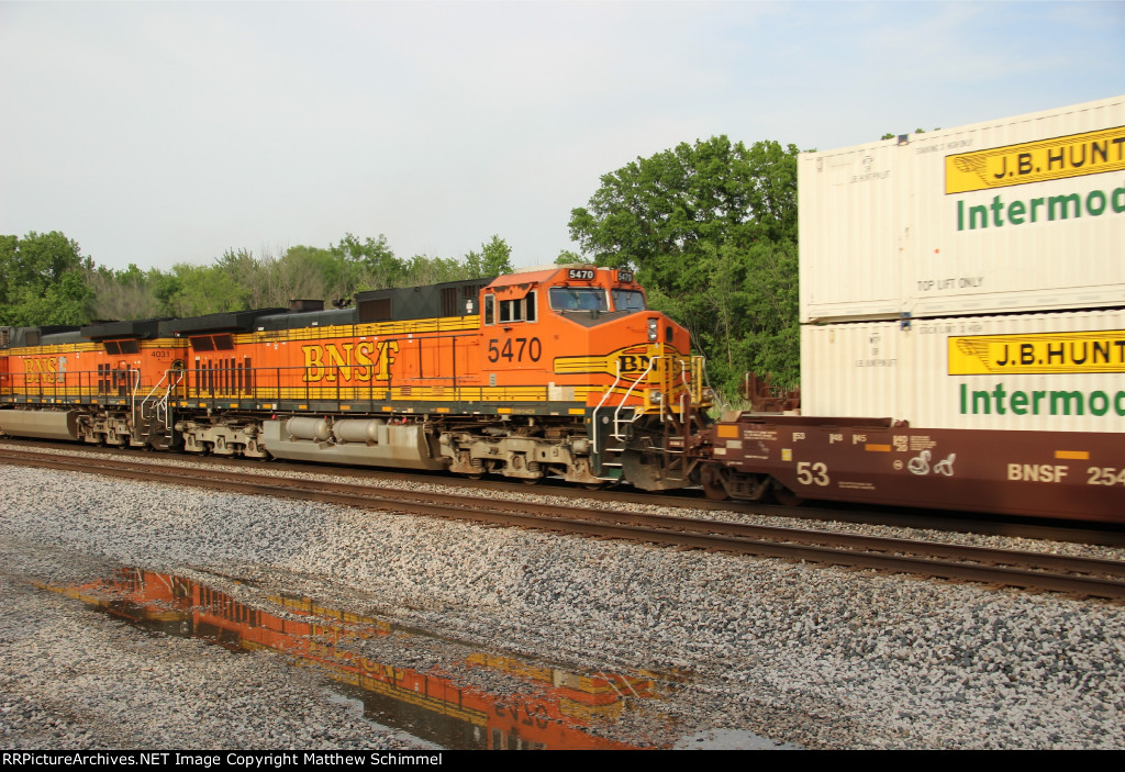 BNSF 5470